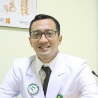 dr. Rifqi Averrouza Hasbiandra, Sp.KFR Spesialis Kedokteran Fisik dan ...